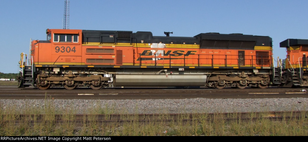 BNSF 9304